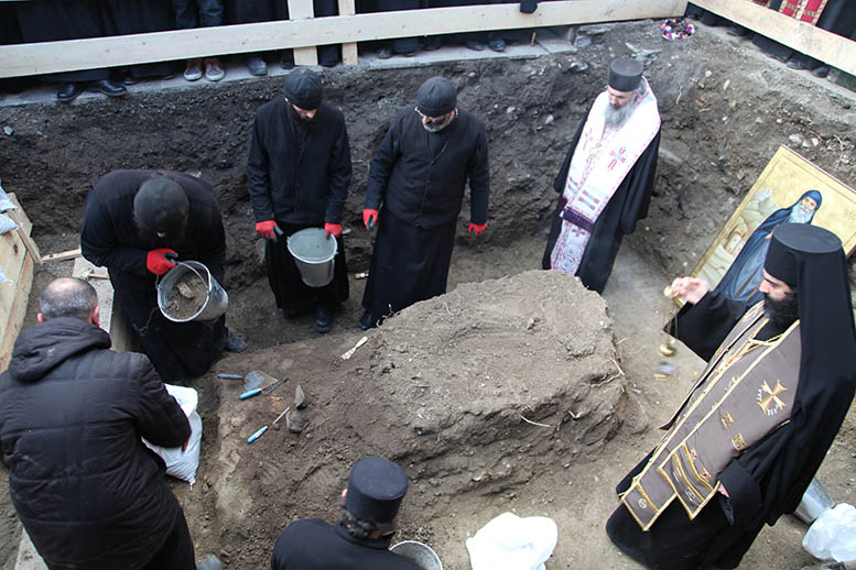 Photo Gallery 10 - Acquisition of relics of St. Gabriel